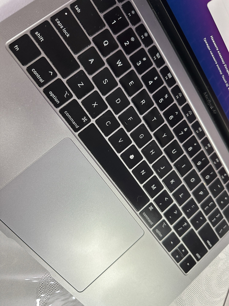 Macbook Air 13 2019 года (space grey)