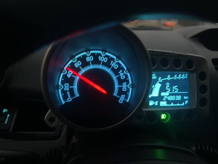 Spark 4 evro avtomat 2015yil