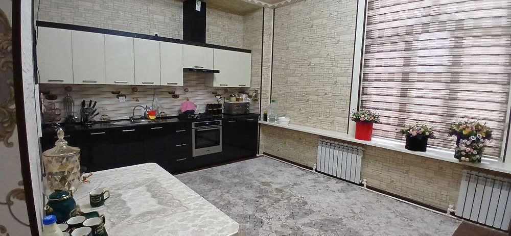 Срочно продается дом 6,5 соток Ханабад Орр Жокей махалля Карасу