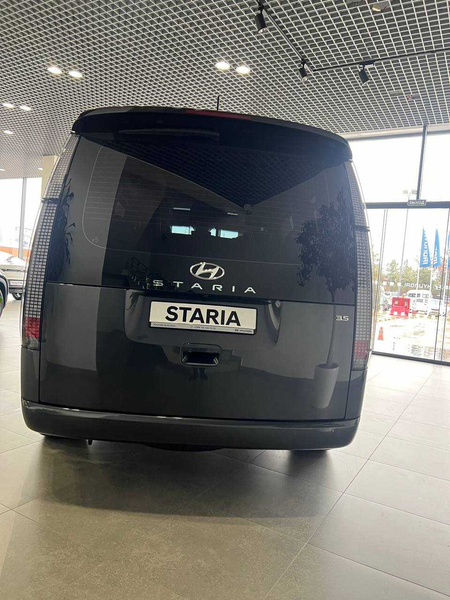 Hyundai Staria Luxe White (белый)