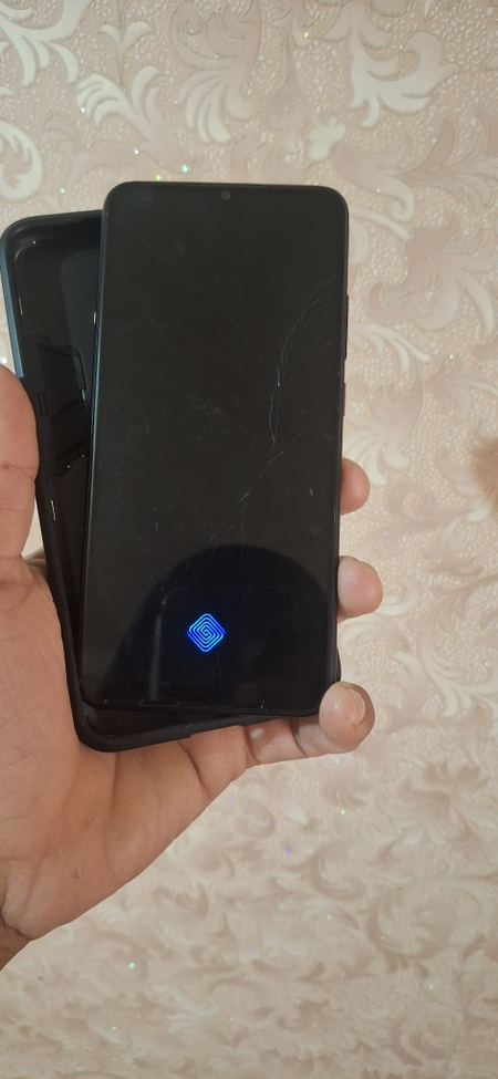 Vivo v17 amoled ekran