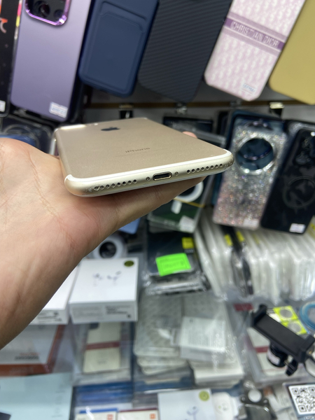 iPhone 7Plus 32Gb holati yaxshi