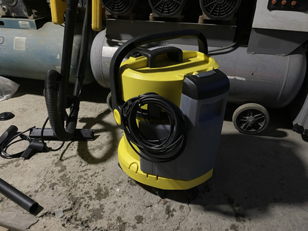 * Karcher SE4001 моющий оригинальный пылесос Италия!