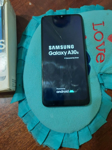 SAMSUNG  galaxy A30s