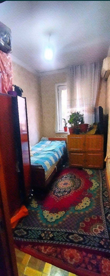 Уй сотилади . Продается дом . Себзар 3 хона 2 этаж 9 этажкада