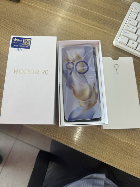 Продаётся Смартфон Honor 90 8/256 gb