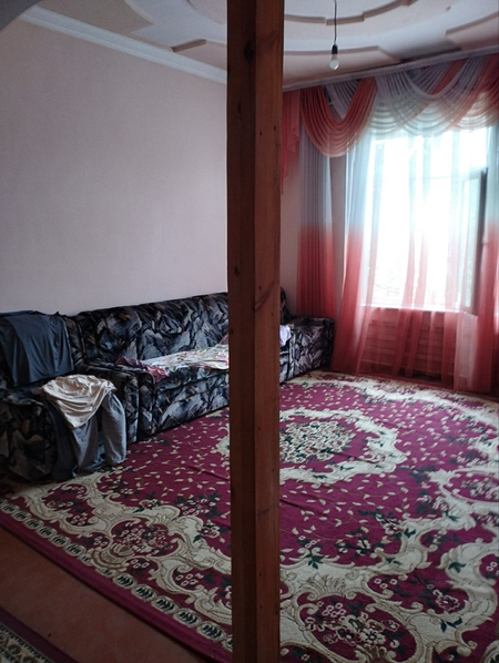 Qibray tuman Madanyata 5xonali 4sotik xovli joy sotiladii srochna