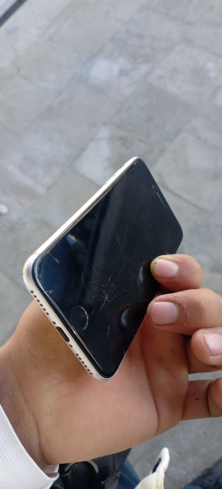 Honor X6  IPhone 8 IPhone 6