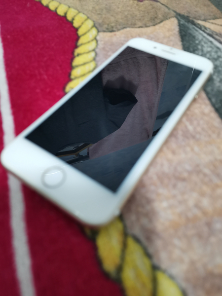Продам Iphone 7 gold 32gb