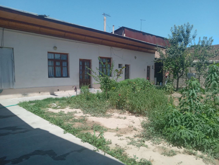 Ассалрму алайком. Срочна участка сотилади 8 сотих