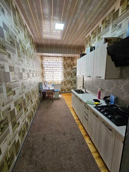 3 xonali 95m² 2-qavat uy sotiladi
