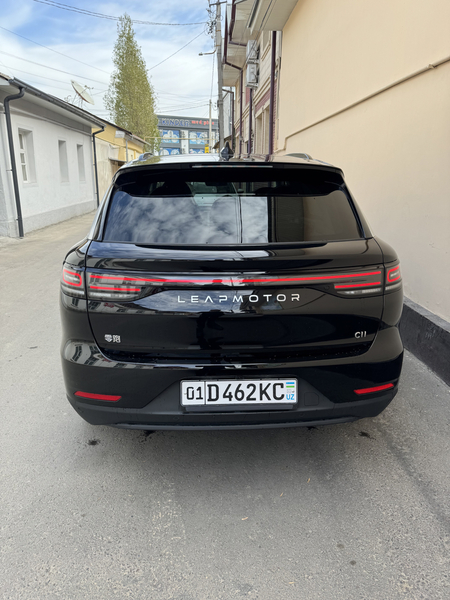 Leapmotor C11 650km фулл с доп опциями с люком