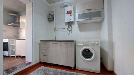 Продаю мирабадский район 2в3/4/5