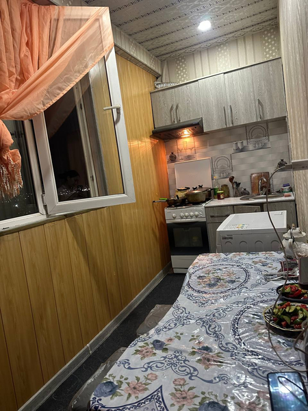 Srochna 1ta qiz kirak chilonzor 25kvartal 2 hona uy jami 5kishi turadi