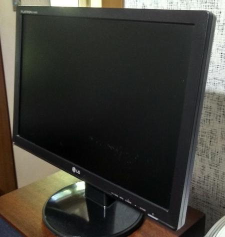 Монитор LG Flatron w1942s