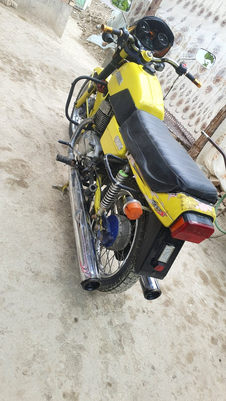 Jawa 350 srochno sotiladi
