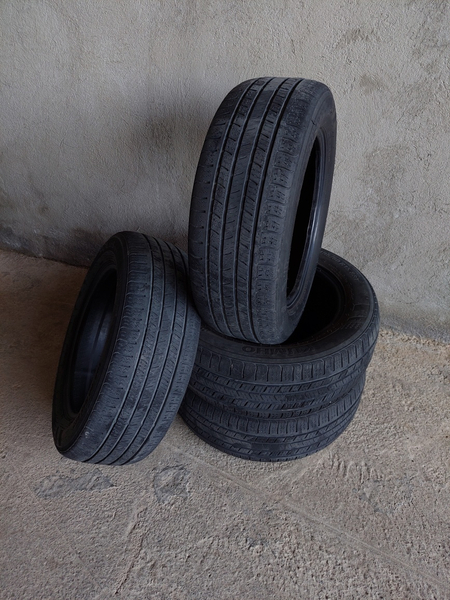 Kumho Solus 195/60 holati yahshi.