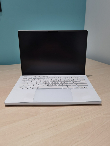 Asus rog zephyrus g14 2022 white