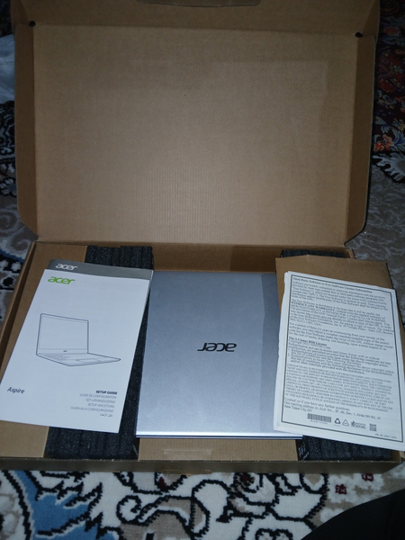 Noutbuk acer yangi