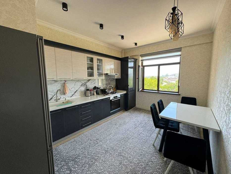 Шота Руставели • 2-ко • 60 м² • этаж 3/5 • [АЗ:011]