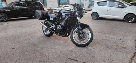 Suzuki GSX 400f Katana