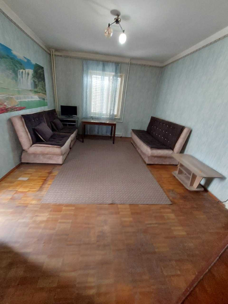 Продам 1/7/9 45м2 балкон 2х6 Башлык