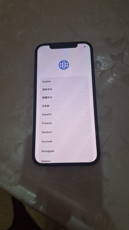 Яхши холатдаги IPhone 12 сотилади