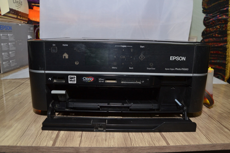 Epson Px660 srochna sotiladi