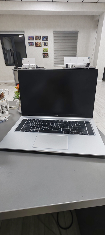 Honor MagicBook 16 obmen iphone 16 pro yoki ipad pro