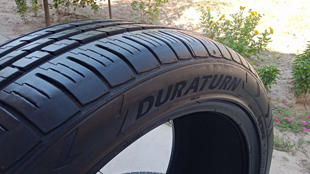 245 45 R19 Shina Duraturn Mozzo