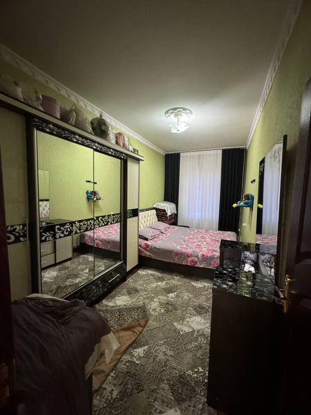 Срочно Продаётся 2 комната 4 этаж