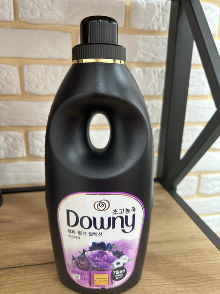 Концентрированный кондиционер для белья Downy 1 litr. Made in Korea