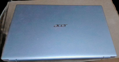 Acer noutbok sotiladi