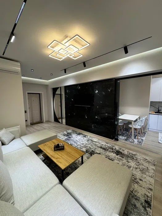 Продам квартиру с Евро ремонтом в новостройке ( К134 )