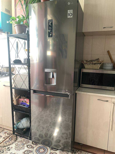 Холодильник LG GC-F459SMUM