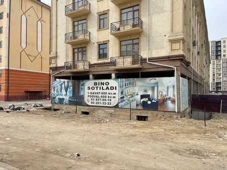 Noturar joy sotiladi 1 qavat va podval maydoni 600kv/m 1000$