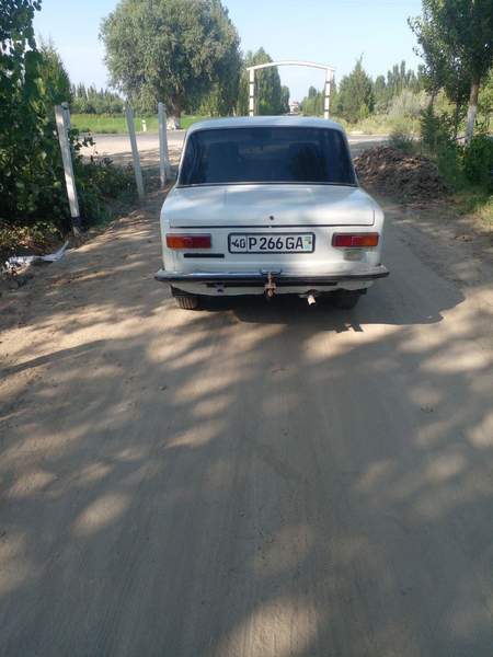 Jiguli 011 sotiladi