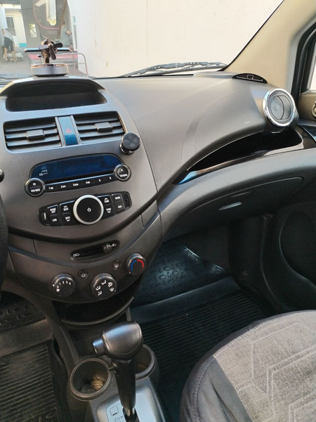 Chevrolet spark srochna sotiladi