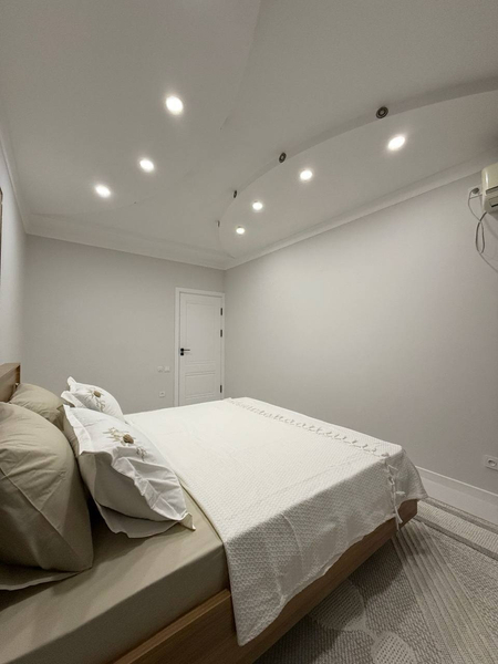 Продается 2х ком. квартира, ор-р: гостиница Россия, 65м2