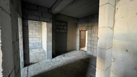 Продам 2-ком квартиру коробку рядом с Самарканд дарвоза. 89м2 А.К