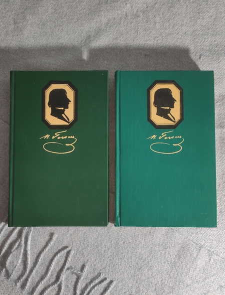 Книги. Продаю очень много книг