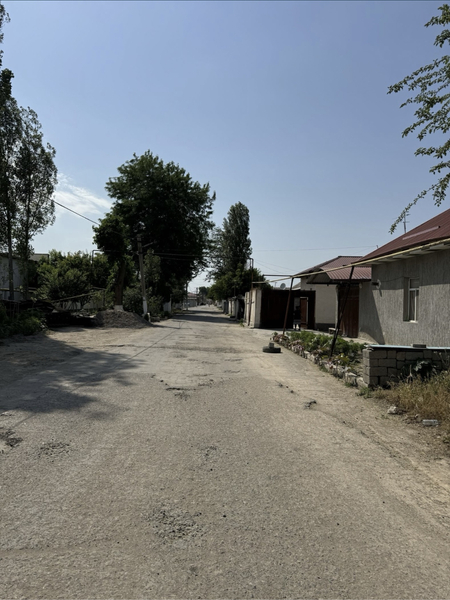 Zangiotada yer sotiladi 3,3 sotix
