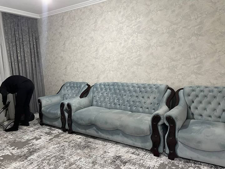 Holati yangi katta mebel