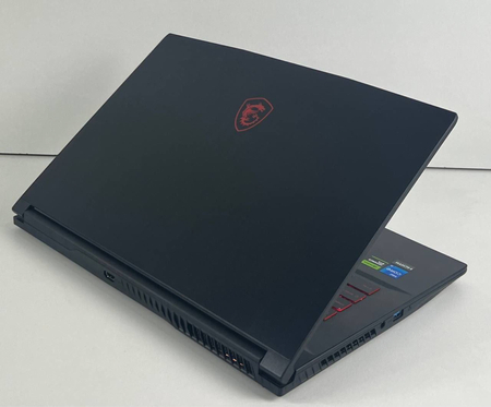 Notebook MSI sotiladi