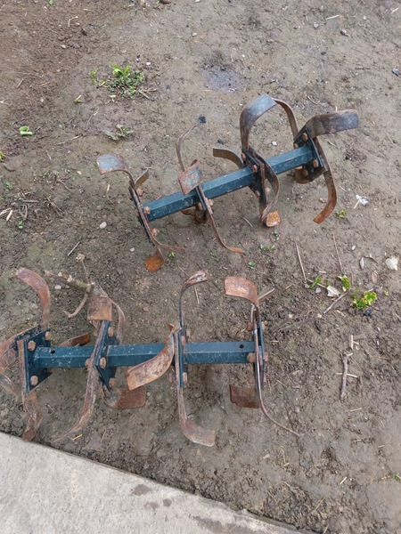 Mini traktor dizelniy