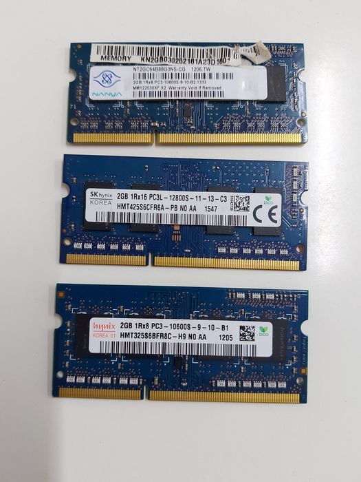 DDR3 2GB SoDimm продам, количество 3шт, снято с ноутбука