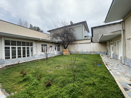 Продам дом в районе карасу-2. Академия. 6-соток.