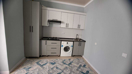 5 каватли кирпични дом 2- кават
74 м2 2 хонали 
Нархи: 49.900