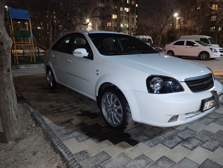 LACETTI. 2009 механика  abs. a/c енги мотор.ходовой