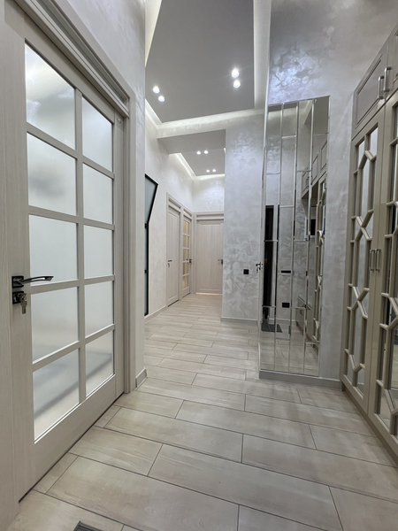 Продам Свою 3 ком квартиру на Яккасарай. Саламатина. Новостройка.